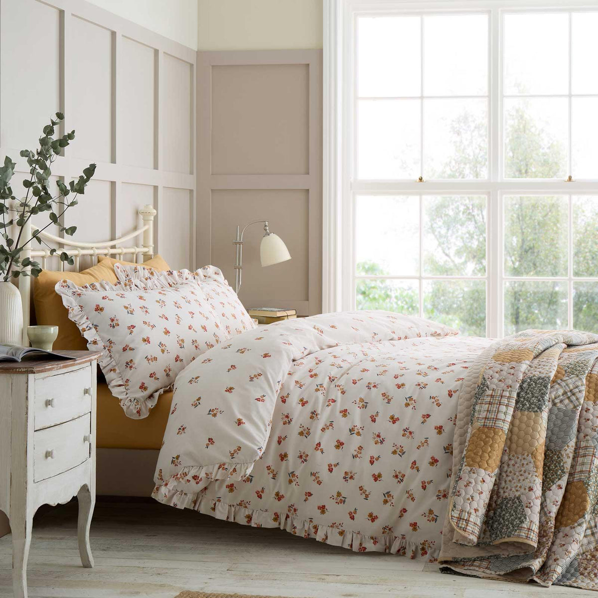 Reversible Floral Frill Duvet Set – Cream | Eco Cotton Blend – Ideal ...